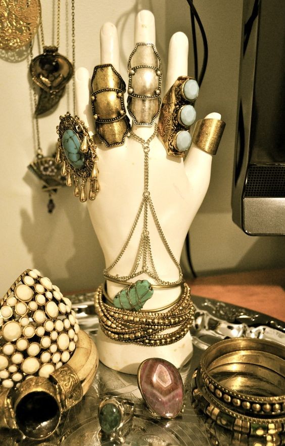 15 Types of Jewellery Every Girl Must Have | LifeCrust